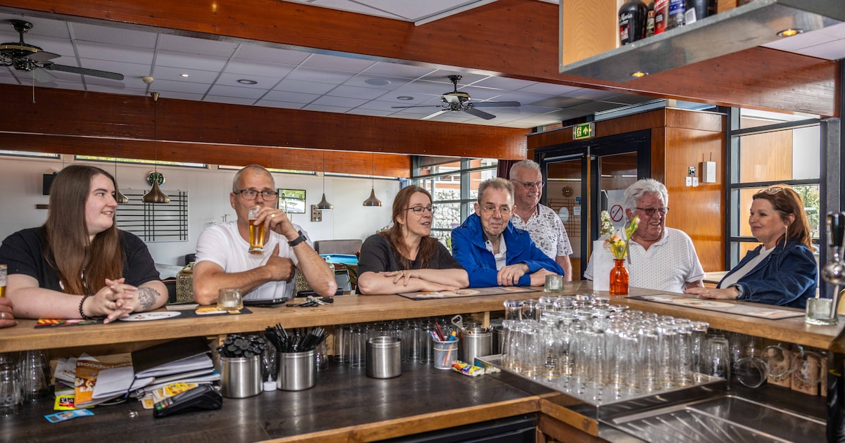 Het dorpshuis is onmisbaar in Zeeland: ‘Je bent de eerste met wie ik ...