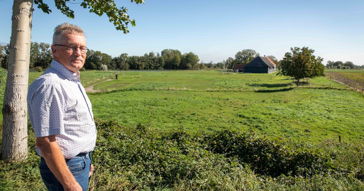 Bas kent elke dijk in Zeeland: ‘Niet zomaar een hoop grond’ | Zeeuws ...