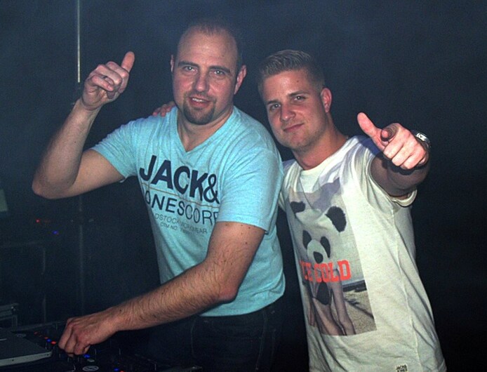 Janick en Eric houden al tien jaar technofeesten in Zeeland: ‘Trots op hoe we zijn gegroeid ...