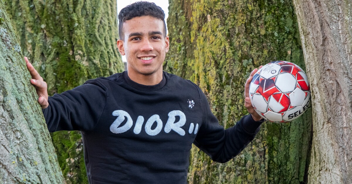 Mitchell de Nooijer speelt komend seizoen onder zijn vader bij ...