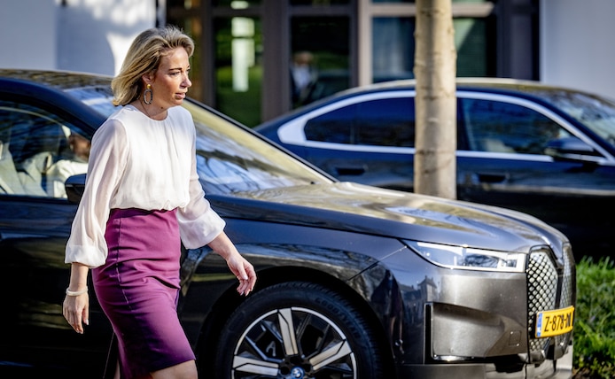 Te weinig cellen en cipiers: ‘Overheid en politiek moeten offers ...