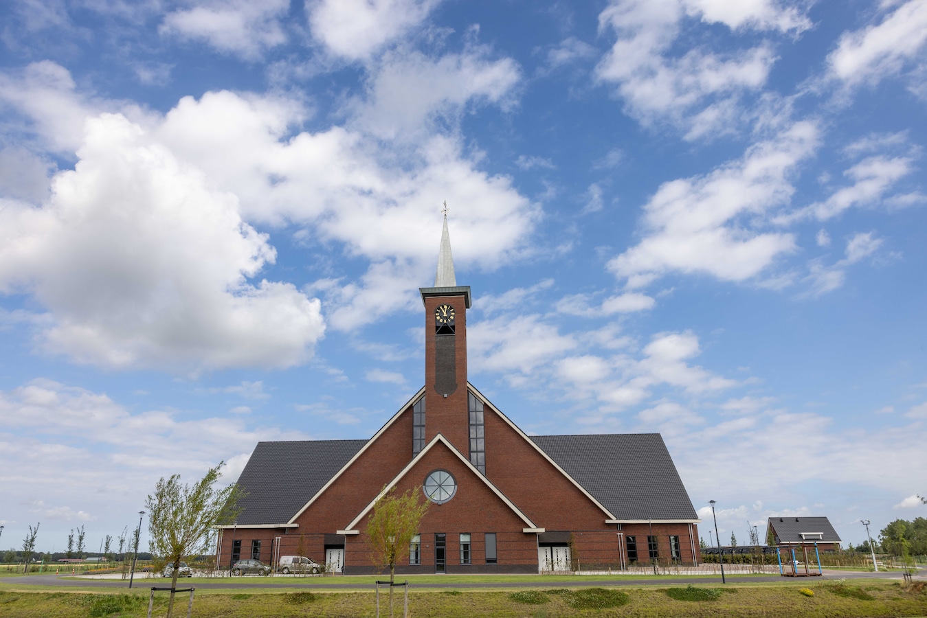 Twee jaar bouwen en 22 miljoen euro, eerste Kerst voor grootste kerk ...