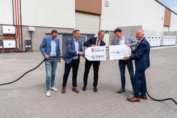 Eerste project Transitiefonds Zeeland klaar: zonnedak met 4.500 panelen ...