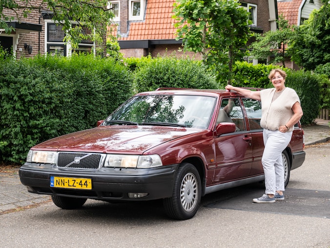 Els is dol op haar Volvo 960 en gaf haar een naam: ‘Dikke Dame maakt ...