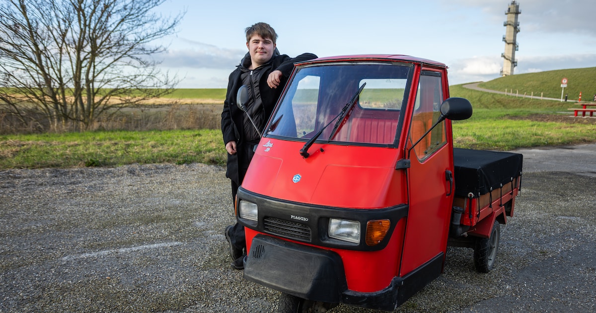 Syb sleutelt met zijn opa aan de Ape 50 en rijdt er 4000 kilometer mee ...