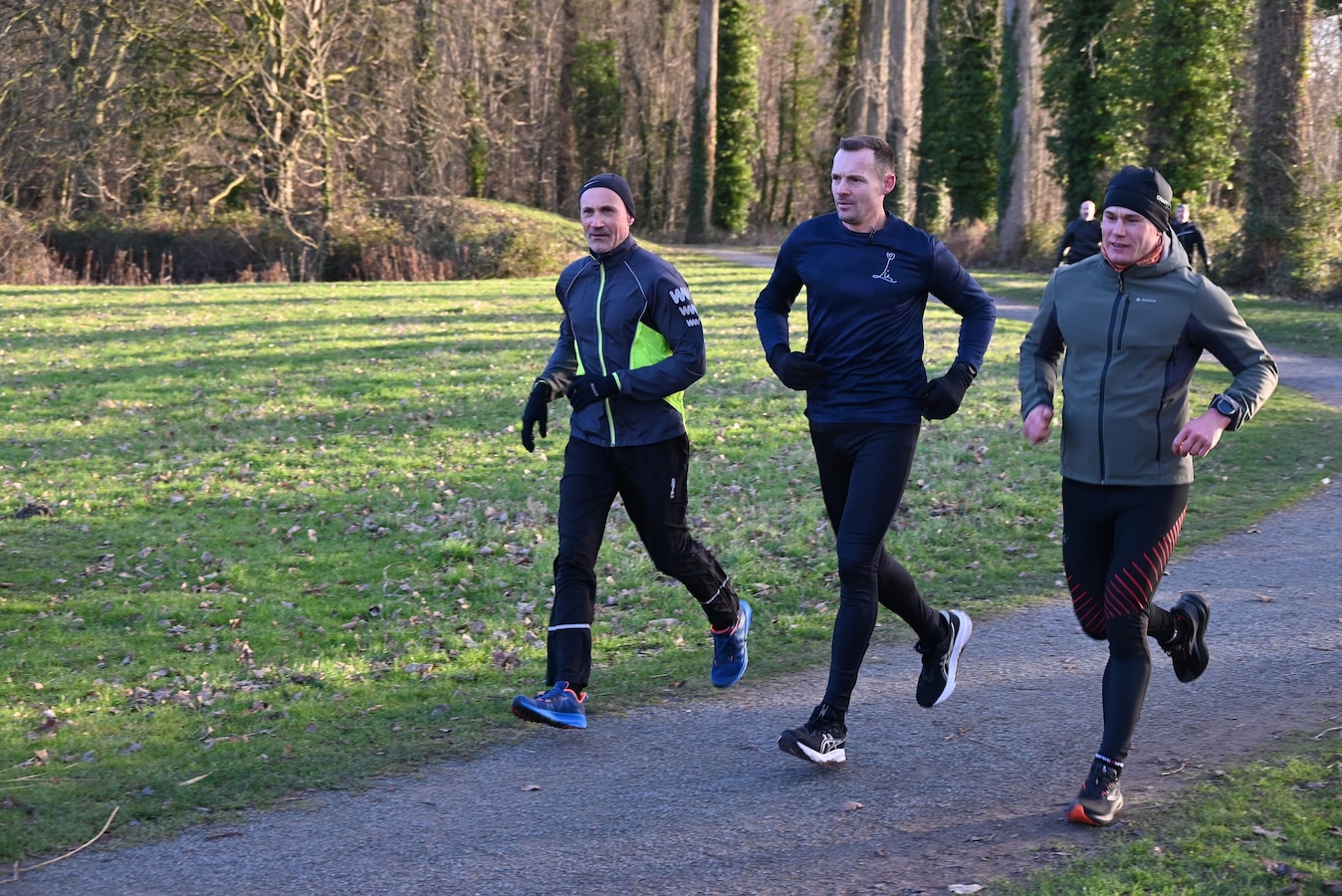 Jorn (44) liep in één jaar 13 marathons voor zijn overleden vrouw en ...