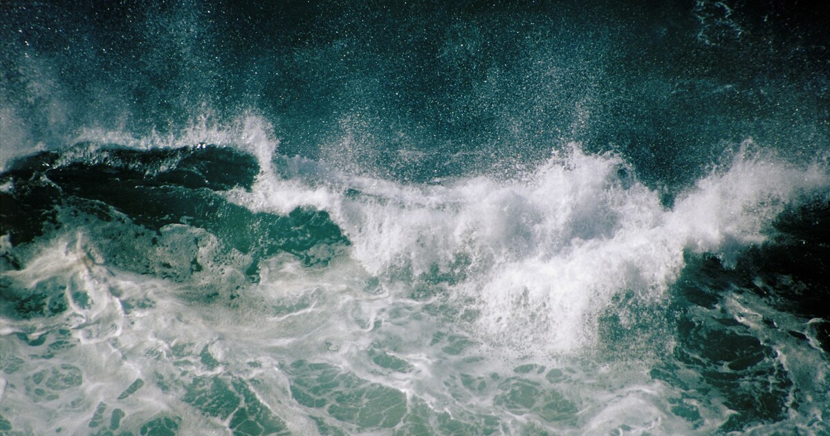 Het gaat stormen in Zeeland, opgepast op dammen en bruggen | Zeeuws ...