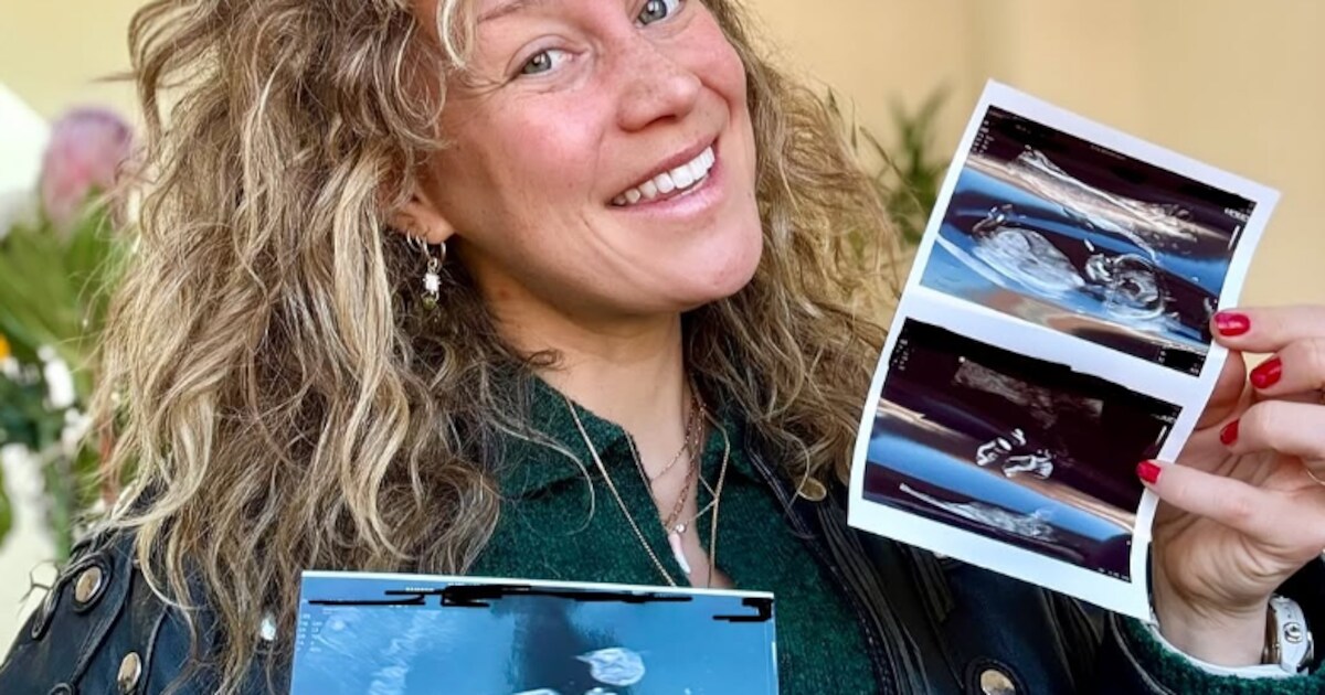 Single Anouk Maas deelt babynieuws: ‘Na een proces van twee jaar, het beste cadeautje ooit ...