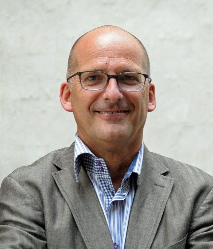 Wethouder Hulst giftig over ophef grond Perkpolder | Zeeuws-Vlaanderen ...