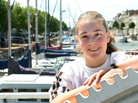 Lisa (15) zeilt de oceaan over om te leren (en daar hoort ook ...