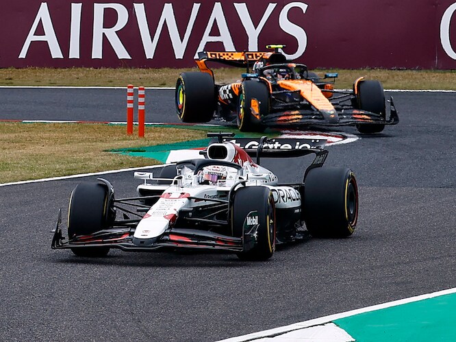 Stand Formule 1 | Max Verstappen zakt naar derde plaats, Oscar Piastri hijgt Lando Norris in de ...