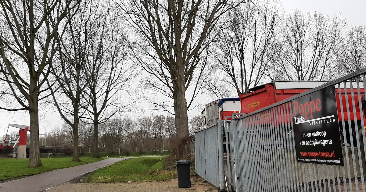 Wethouder Coen Bertijn: ‘Stilzetten bouw arbeidsmigrantencomplex aan ...