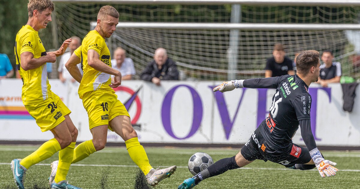 Hoek vindt houvast in eerste helft: ‘We raken hier niet van in paniek ...