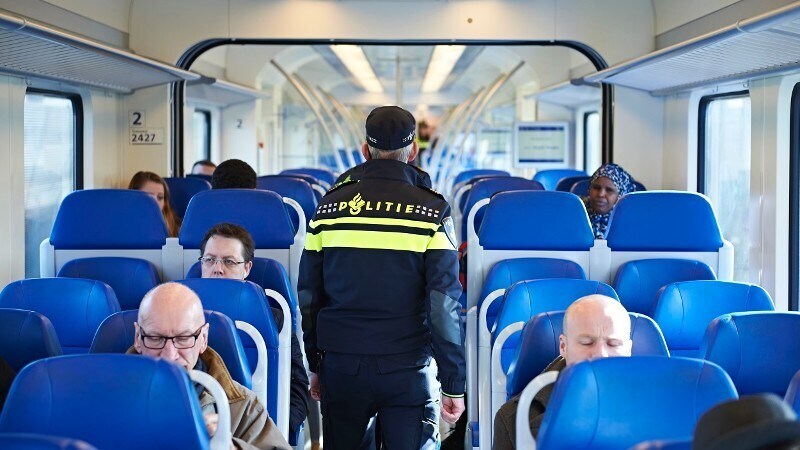 Twee jongeren uit Kruiningen aangehouden voor bedreiging met mes in ...