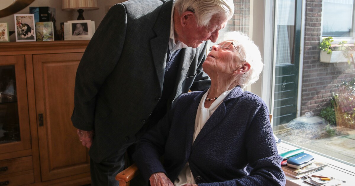 Dankzij haar zus leerden Anna en Kees elkaar kennen | Bevelanden | PZC.nl