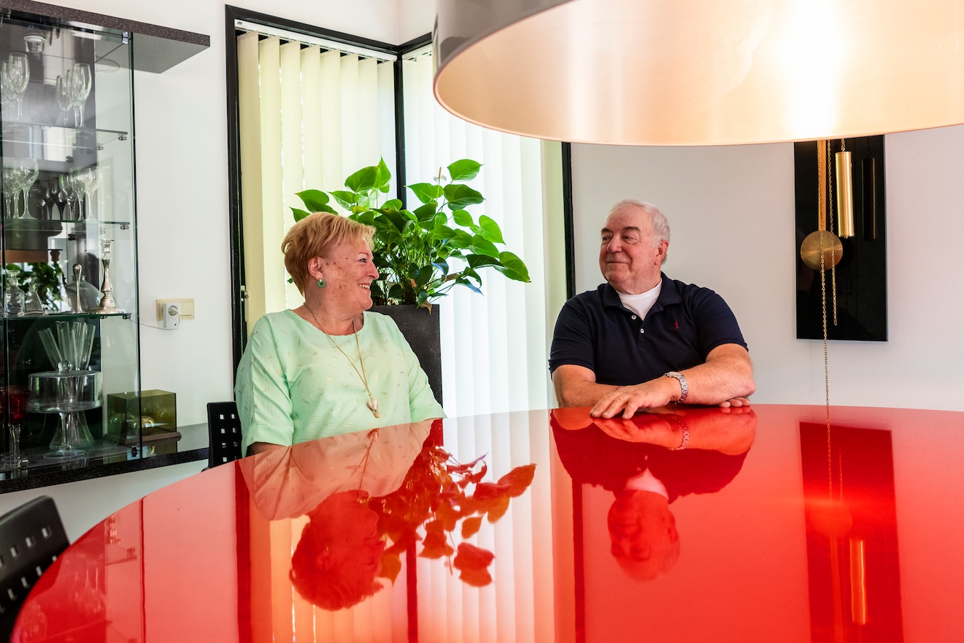 Rein en Ria verkopen hun zelfgebouwde huis in Axel: ‘We willen graag ...