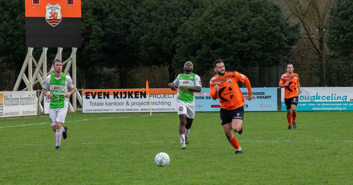 Polonaise in Terneuzen: fraaie stunt van De Boys in carnavalswedstrijd tegen koploper | Zeeuws ...