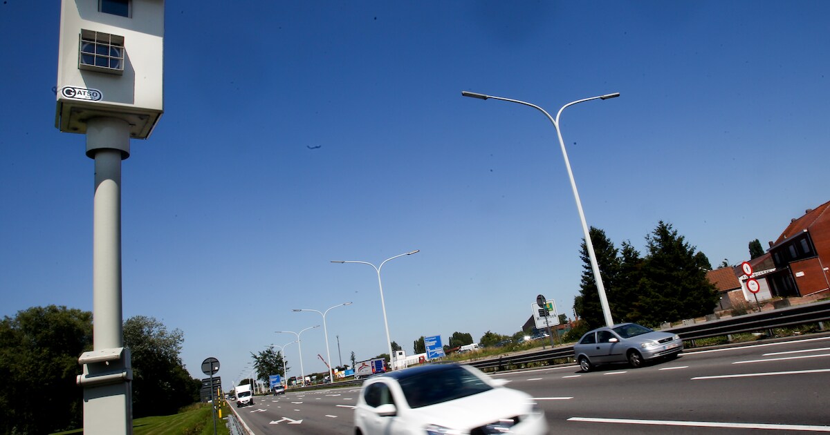 Automobilist geflitst met bijna 400 km/uur op Belgische snelweg | Auto ...